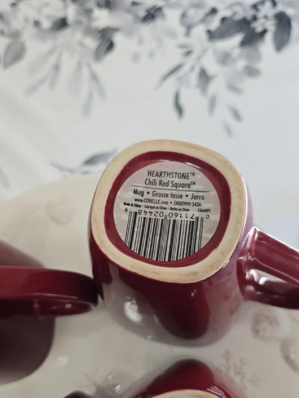 Corelle | Dining | Vintage Corelle Set Of 4 Hearthstone Big Chili Red ...